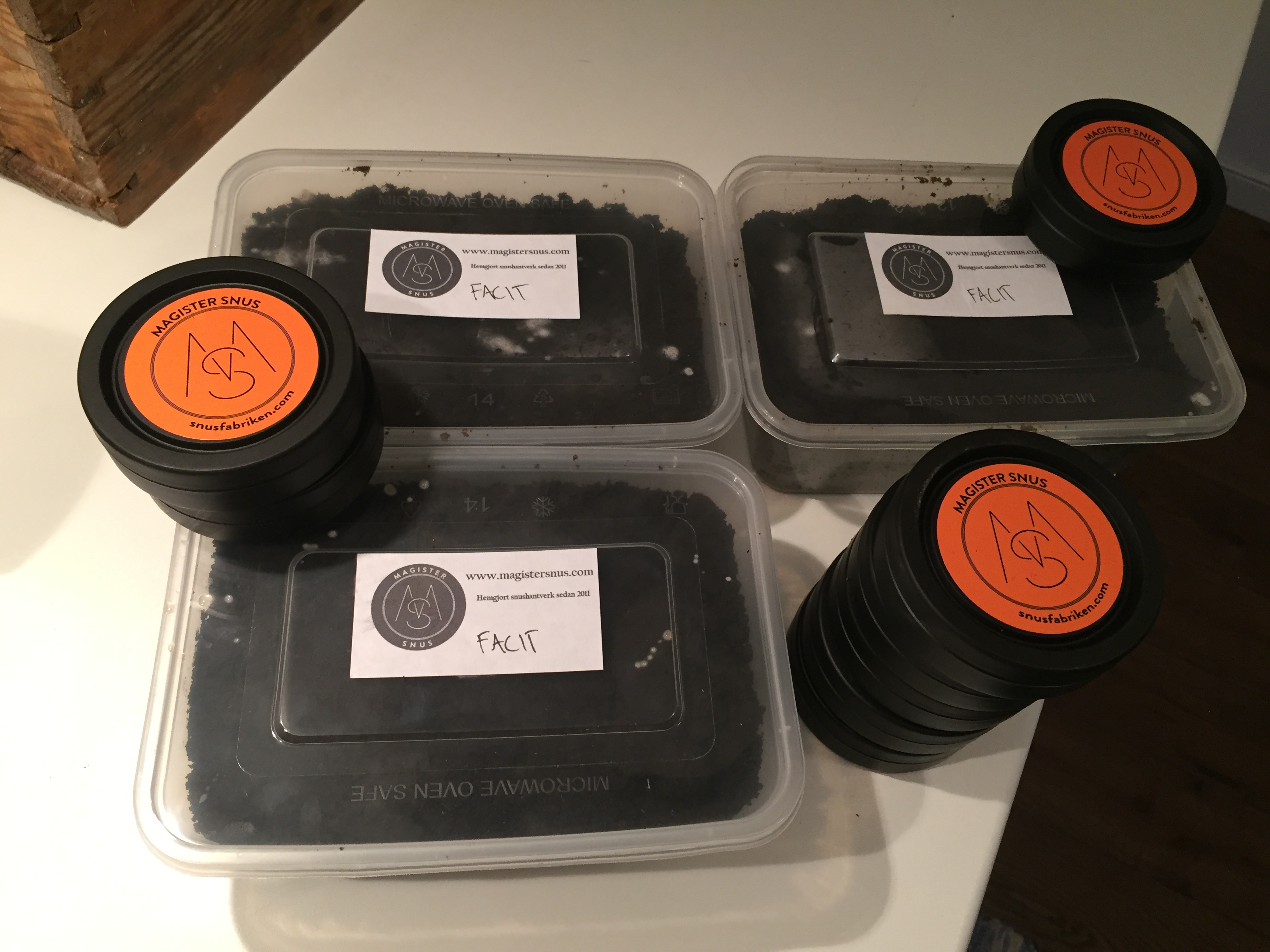 Facit vs Ettan Kardus – Magister Snus